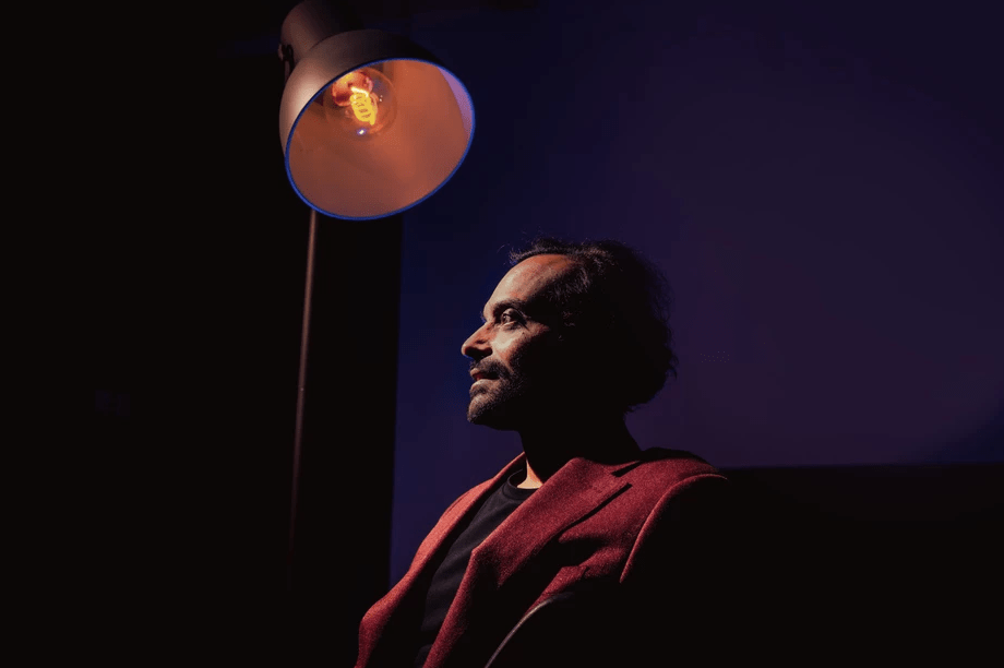 Low Key Photography. Guide To Light And Shadow In Your Pictures.